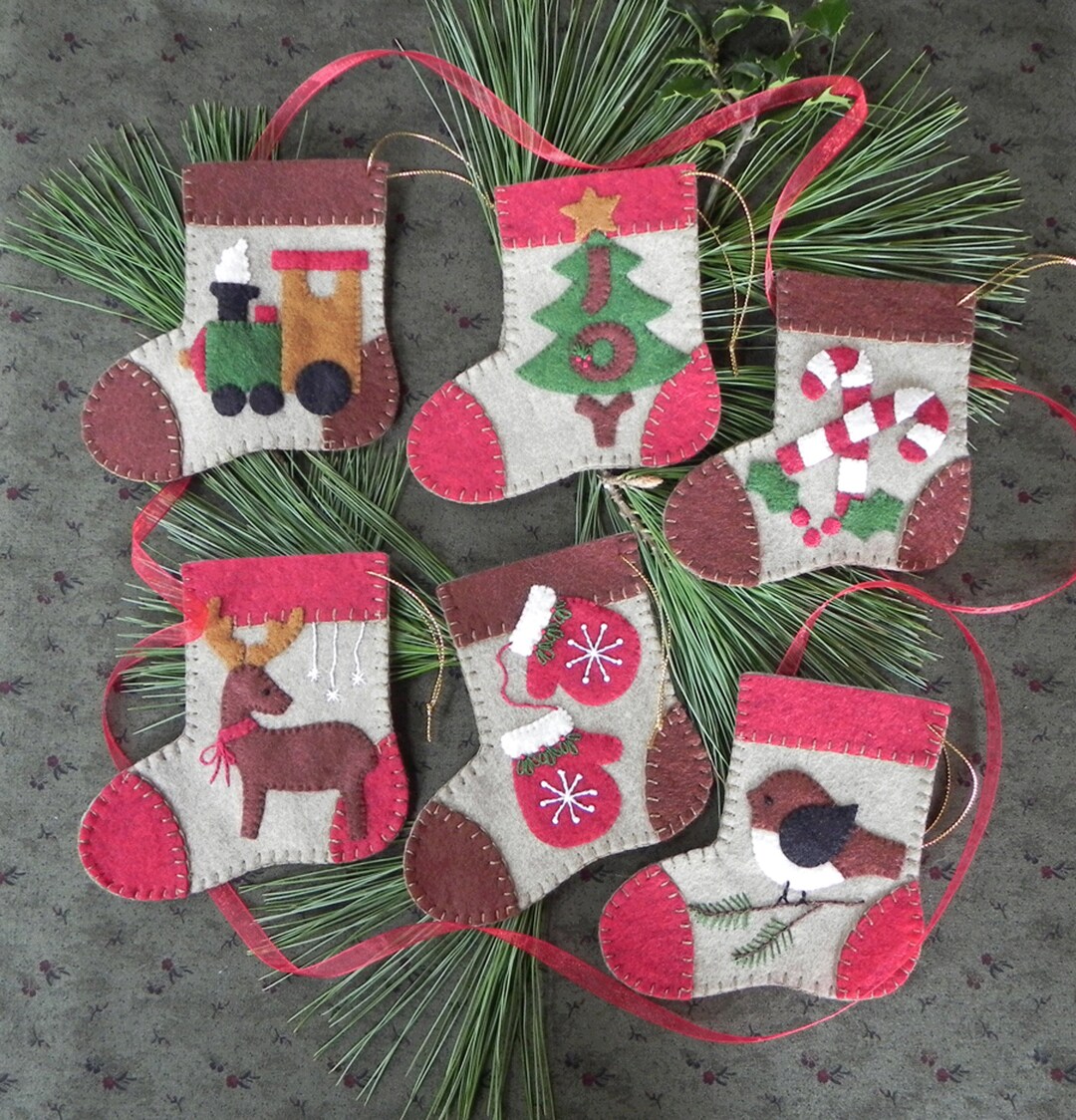 Warm Feet Ornament Kit | Wool-felt Christmas Stockings Kit | DIY ...