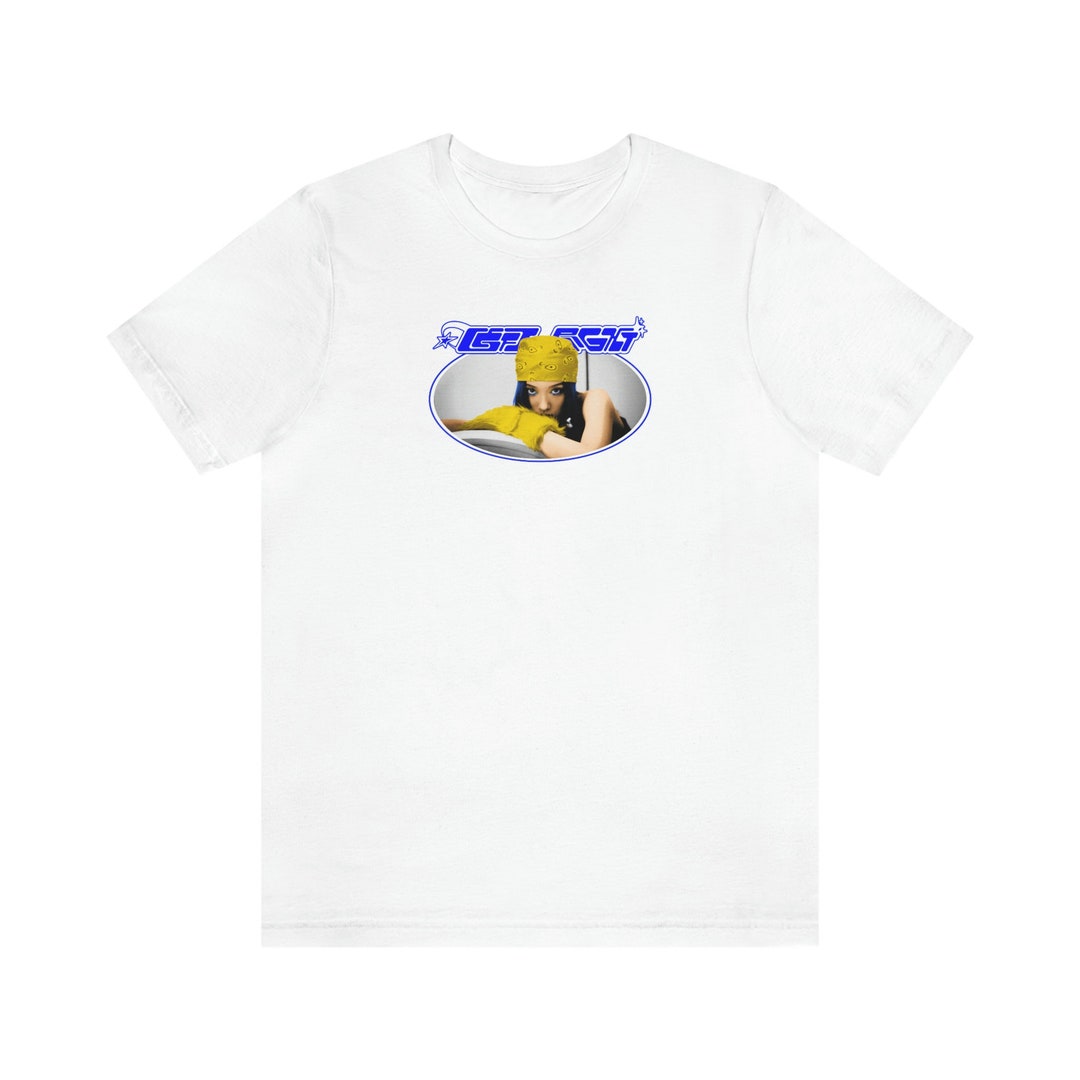 XG: Chisa "left Right" Vintage T-shirt - Etsy