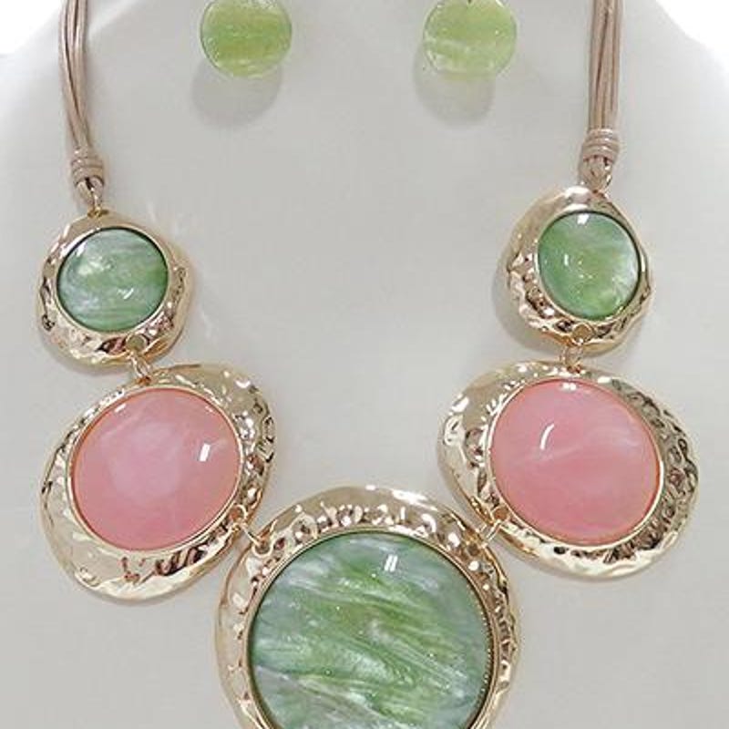 Sage Green Pink Necklace - Etsy