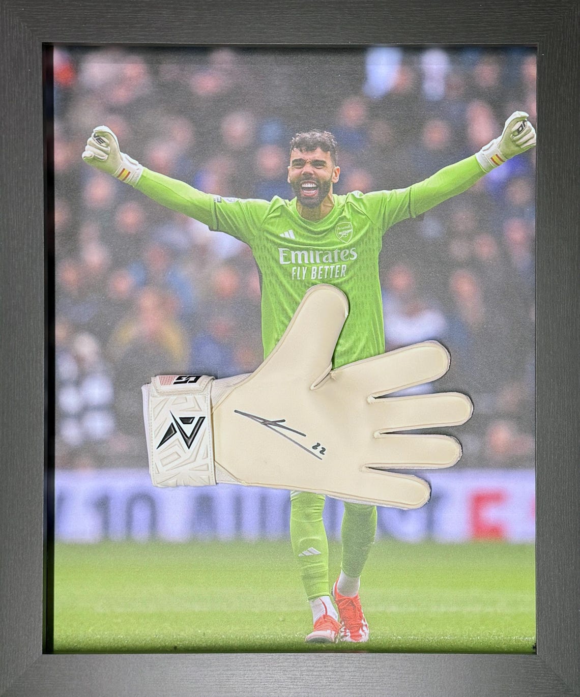 David Raya Signed and Framed Arsenal Glove With COA & Photo Proof - Etsy