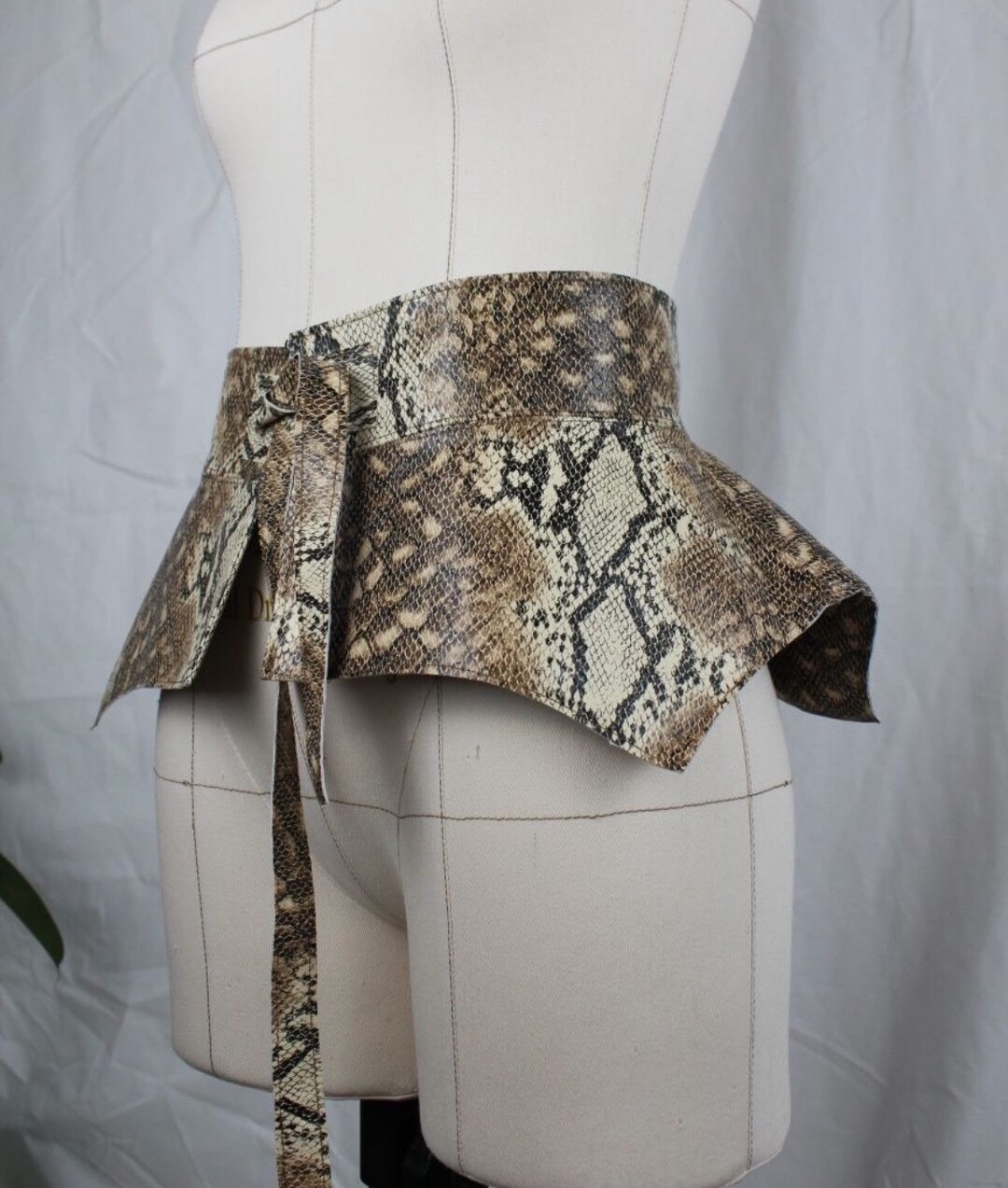 BASQUE, Reversible Leather Peplum Belt, Leather Belt, Peplum, Faux ...