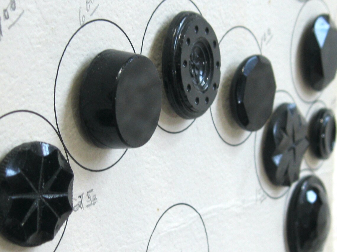 Antique / Vintage Victorian Black Glass Button Display / Competition ...