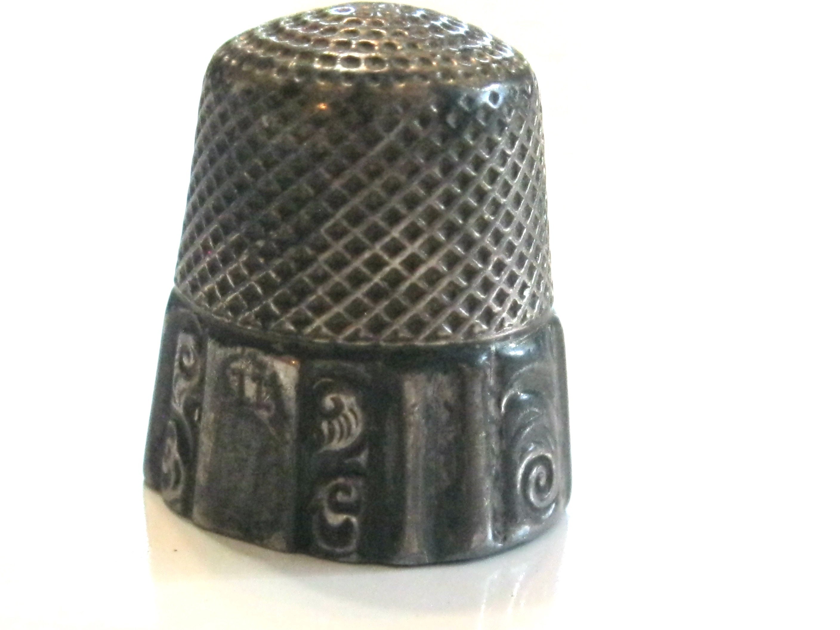 Antique Sterling Silver Thimble - KMD - Wide Fluted Decorative Border W ...