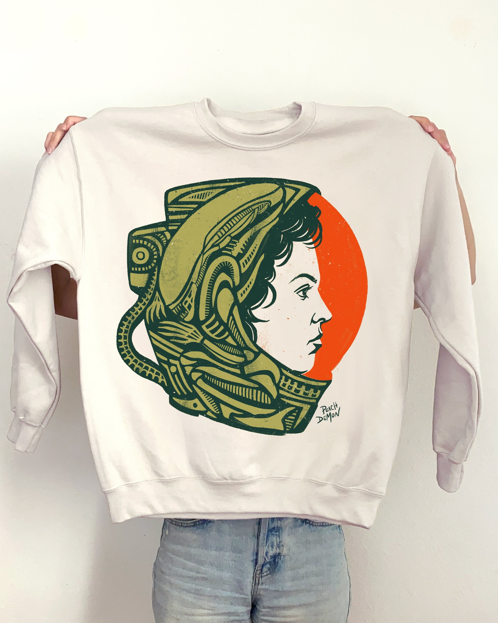 Alien Sweatshirt 1979 Ridley Scott Sigourney Weaver Xenomorph - Etsy
