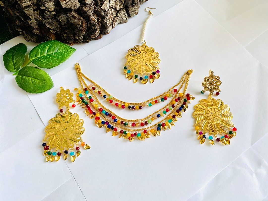 Traditional Punjabi 3 Layered Gold Multicolor Pippal Patti Necklace ...