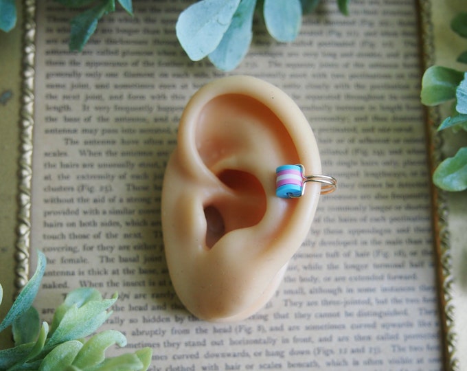Transgender Flag Ear Cuff | Ear Cuff, No Piercings Needed, Ear Crawler ...