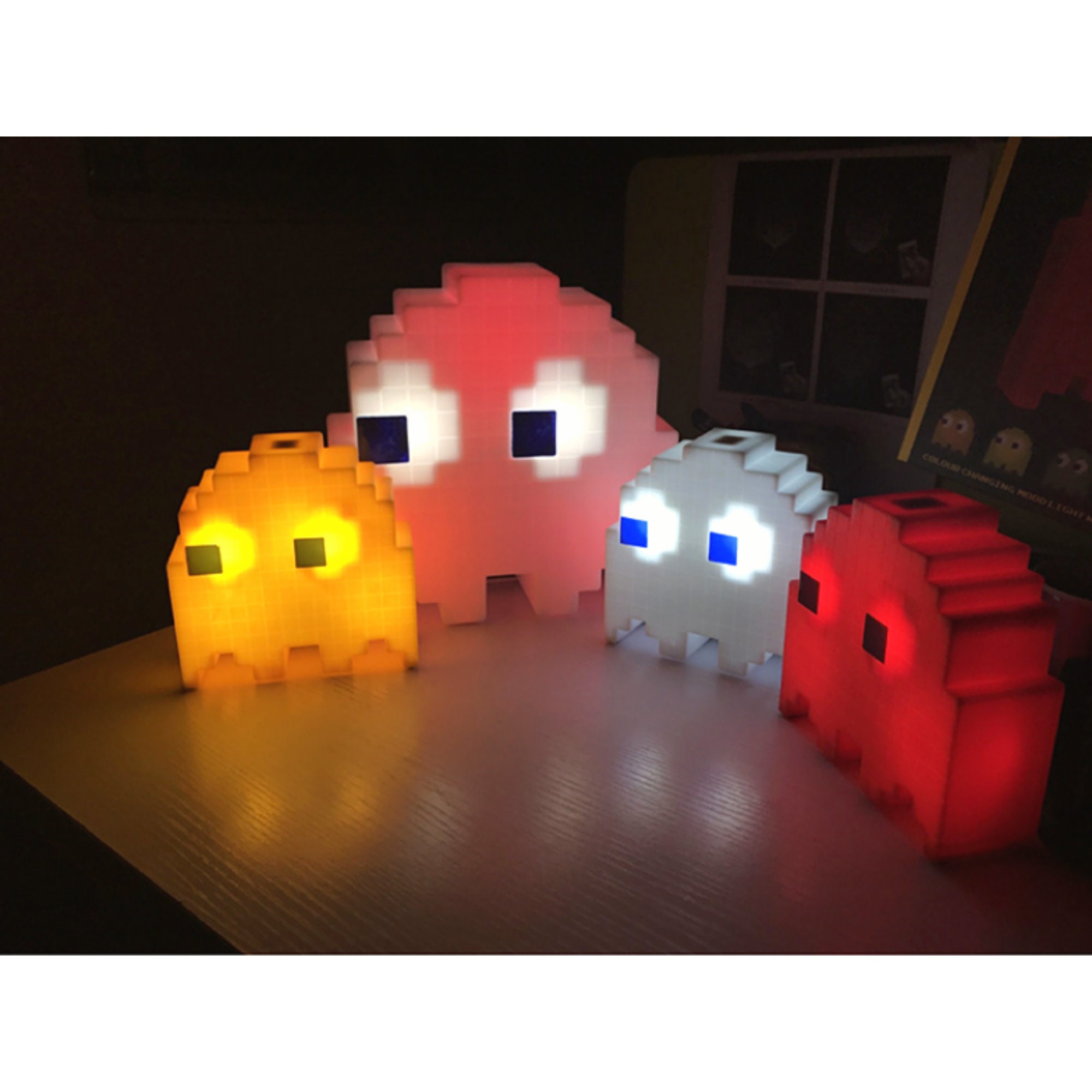 Paladone パックマン ライト Figurine - Pac-Man Lampe LED Ghost 20cm 格安店