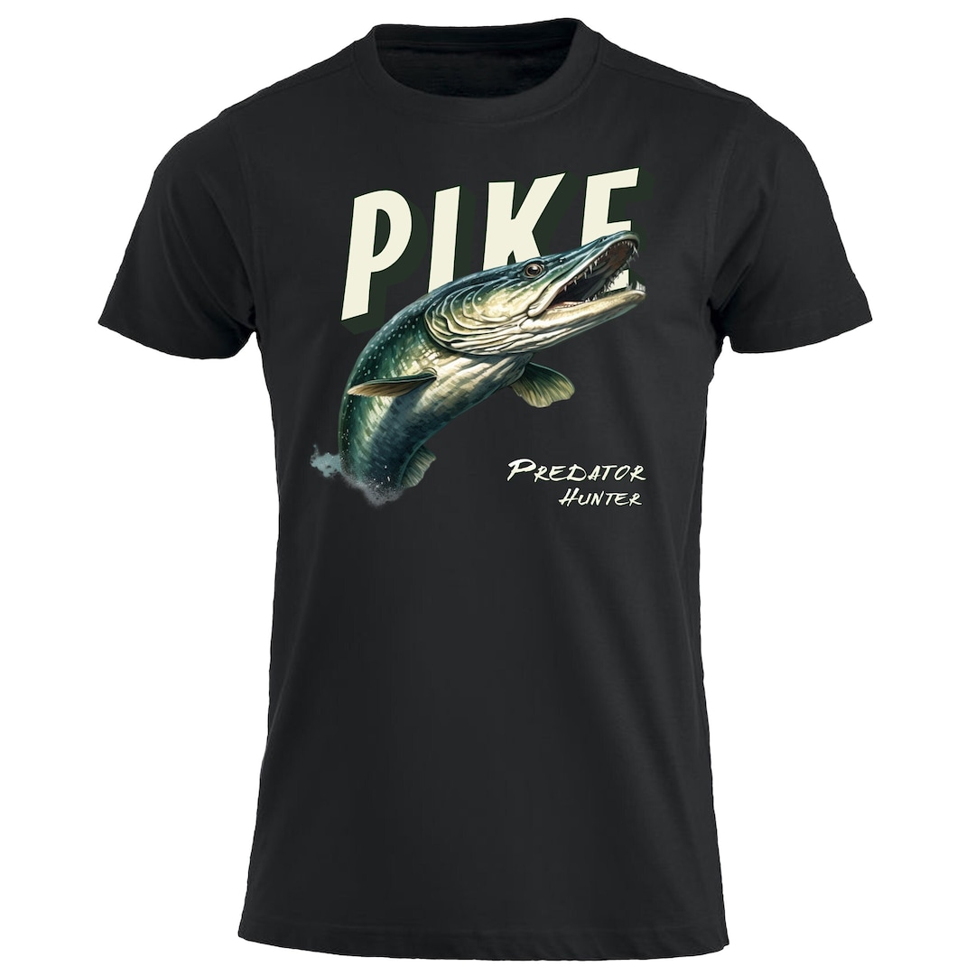 Pike Predator Hunter Fishing T-shirt Master Pike Hunter Gift for Dad ...
