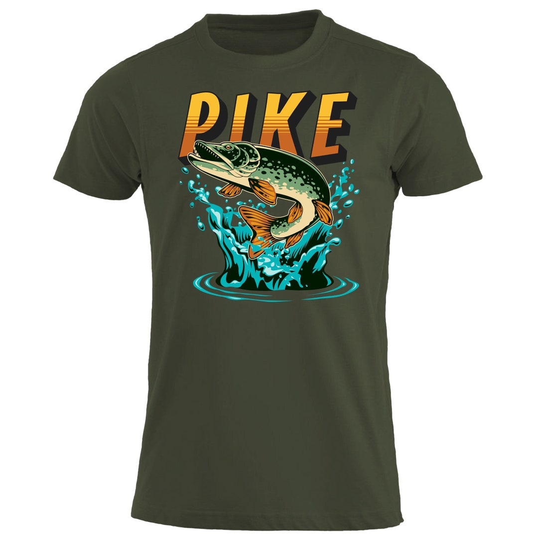 Pike T-shirt Fishing Master Pike Hunter Funny Eye-catching Pike Fishing ...