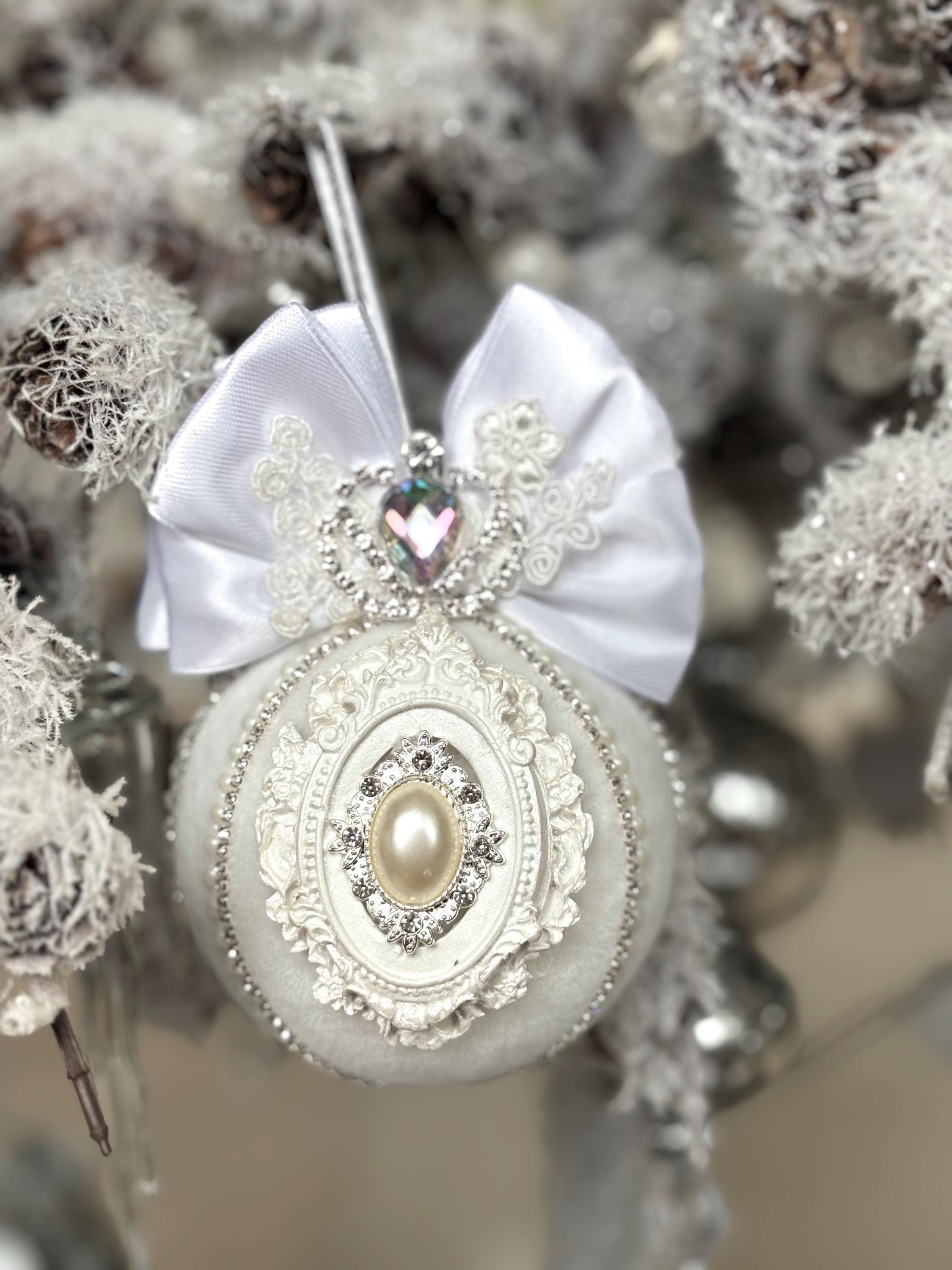 Handmade White Christmas Ornaments Christmas Balls Christmas Baubles ...