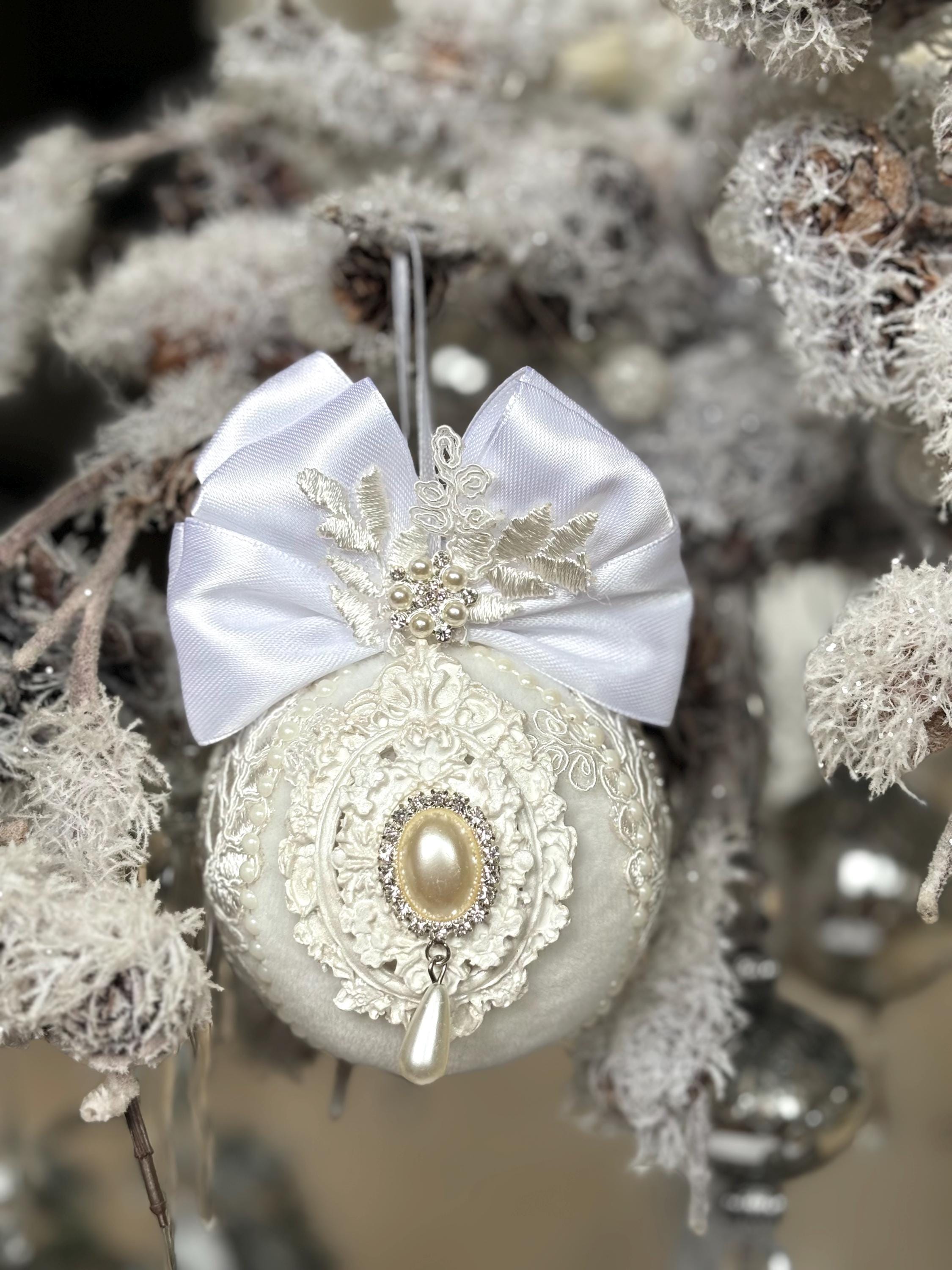 Handmade White Christmas Ornaments Christmas Balls Christmas Baubles ...
