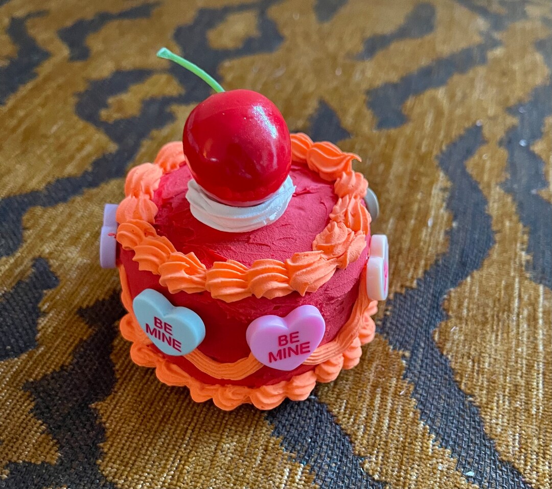 Fake Cake Magnet ~ Red and Orange With Candy Hearts ~ Cupcake - Etsy