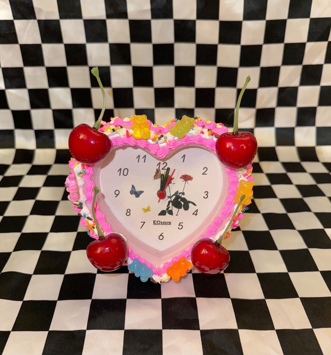 Fake Cake Heart Clock ~ Small ~ Pink ~ Sprinkles & Gummy Bears - Etsy