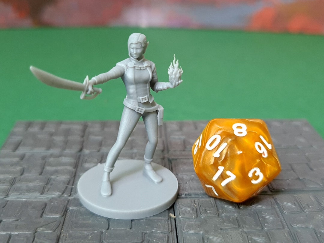 Elven Warlock | 28mm (D&D) Female Hexblade Miniature | Tabletop RPG - Etsy