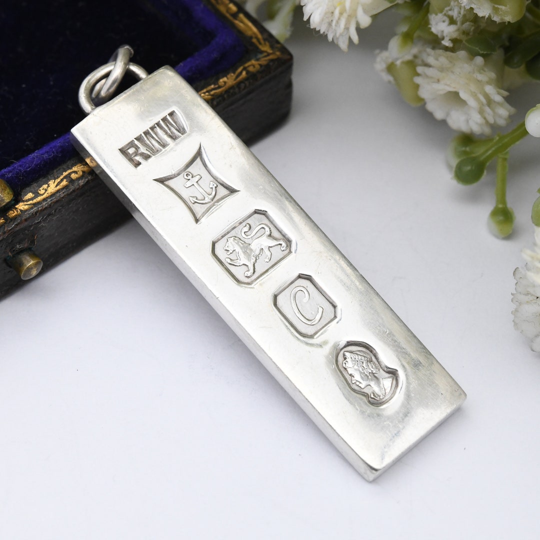 Vintage Sterling Silver Ingot Pendant 1977 With Queen Elizabeth II ...