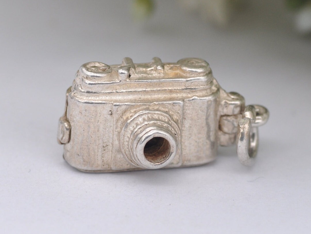Vintage Sterling Silver Opening Camera Charm / Pendant Opening to a ...