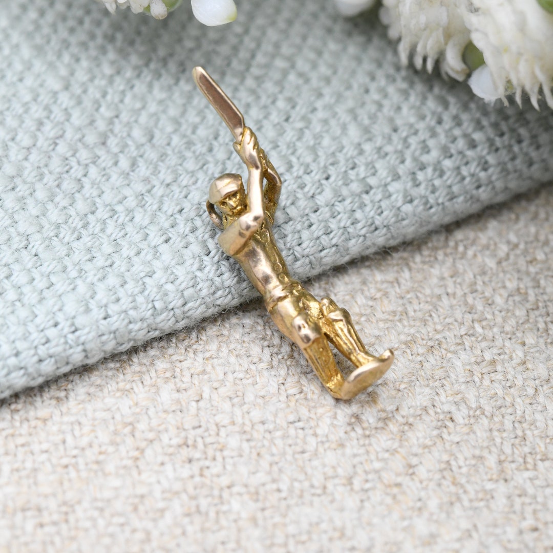 Vintage 9ct Gold Cricketer Charm Pendant 1970s Man Playing Cricket ...
