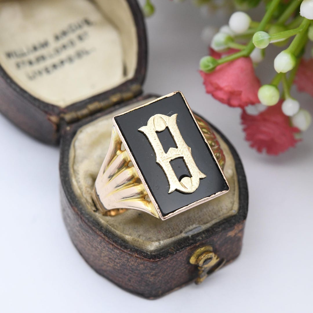 Vintage 9ct Gold Onyx Monogram Ring Letter H - Gold and Black Signet ...