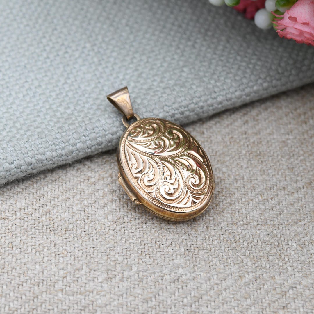 Vintage 9ct Gold Locket Pendant With Scrolling Design - Rounded Oval ...