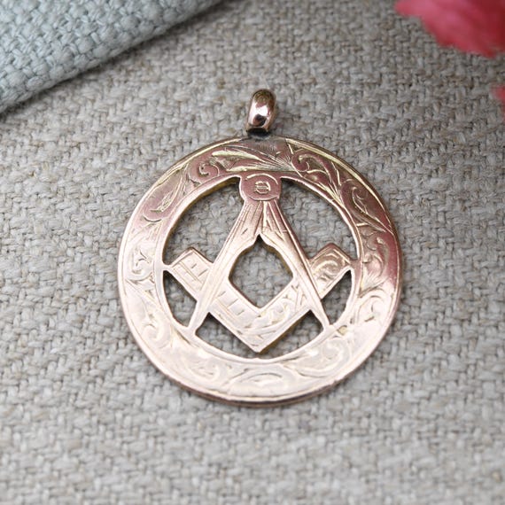 Antique 9ct Gold Masonic Square and Compass Pendant 1… - Gem