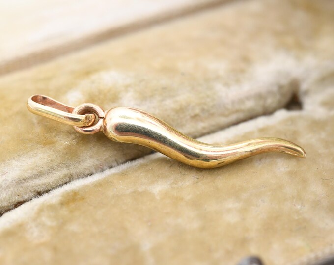Vintage 9ct Gold Cornicello Charm Pendant - Little Twisted Horn ...