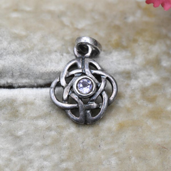 Heath Celtic Pendant - Etsy UK