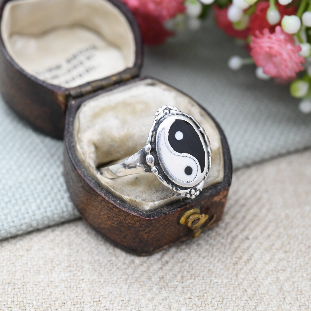 Vintage Sterling Silver Yin and Yang Ring - White and Black Resin ...