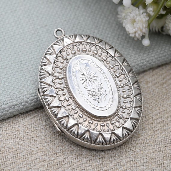 Antique Victorian Sterling Silver Locket 1890 with Ha… - Gem