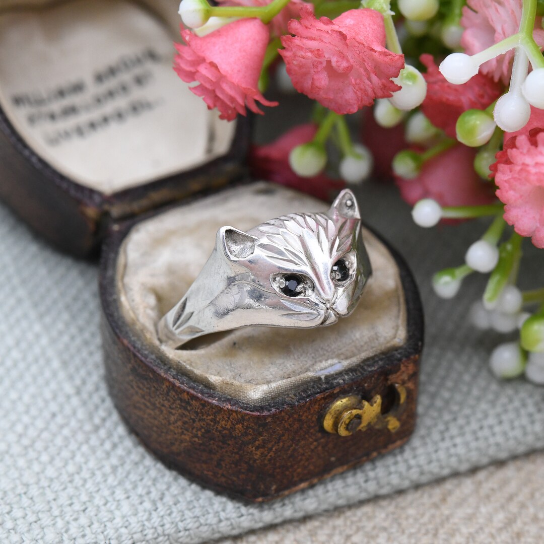 Vintage Sterling Silver Cat Face Ring Sapphire Eyes - Novelty Textured ...