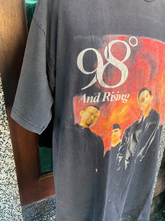 Vintage 98 Degrees And Rising Heat It Up Tour T shirt - Gem