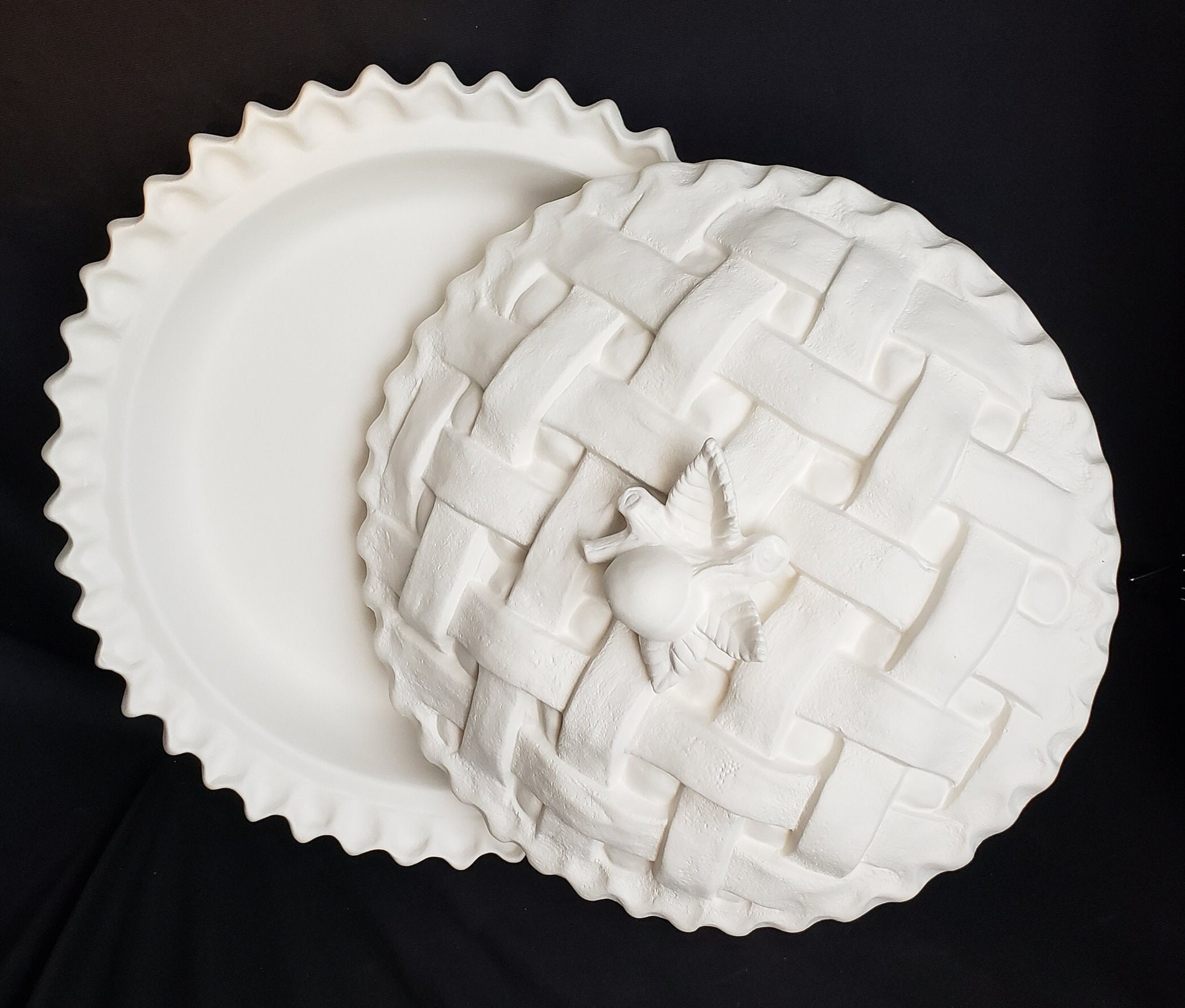 Ceramic Bisque Classic Pie Plate and Lace Crust Lid | Etsy