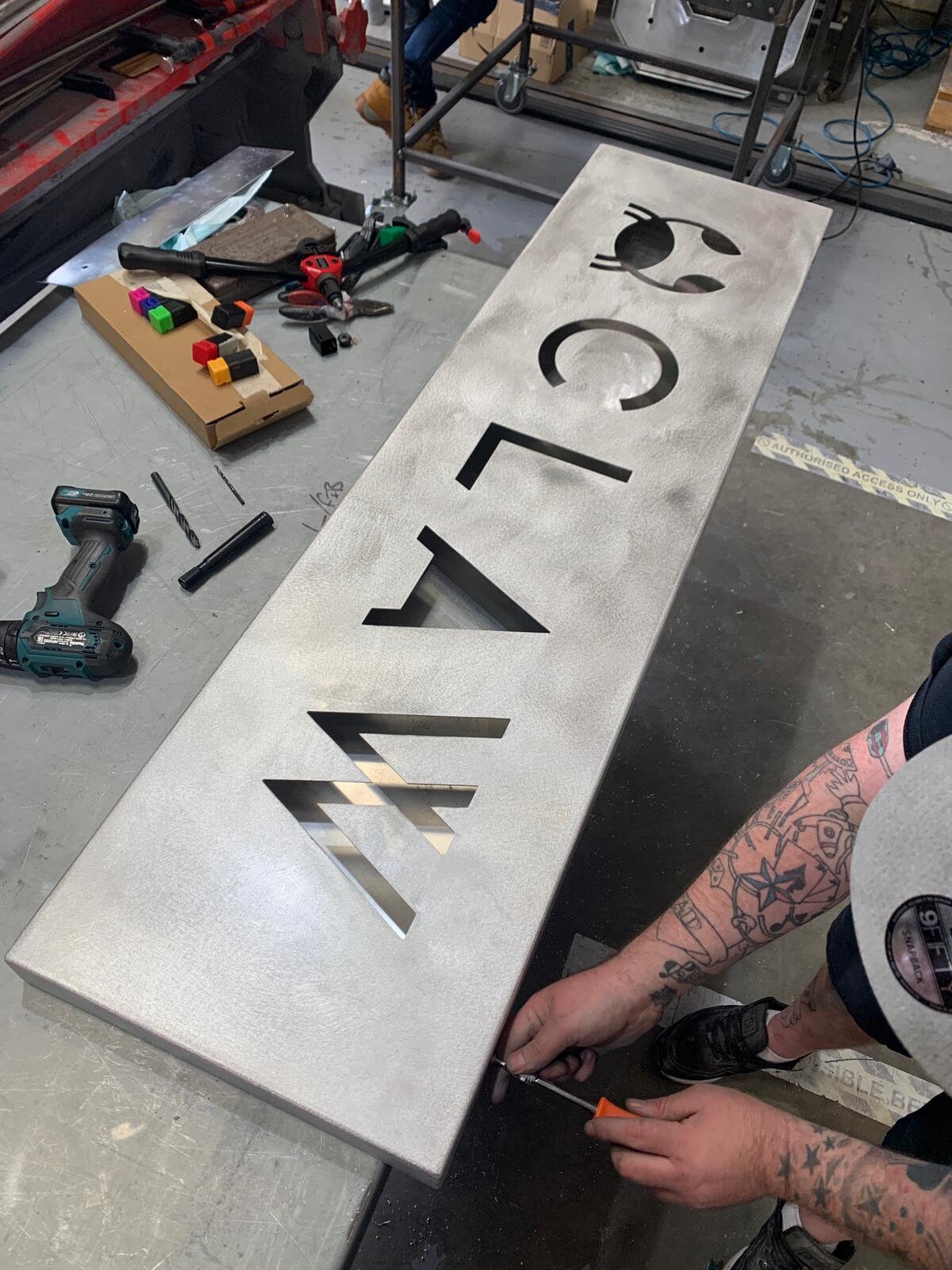 Push Through Acrylic Aluminium Logo Sign Bespoke Sign Tray With Led's ...