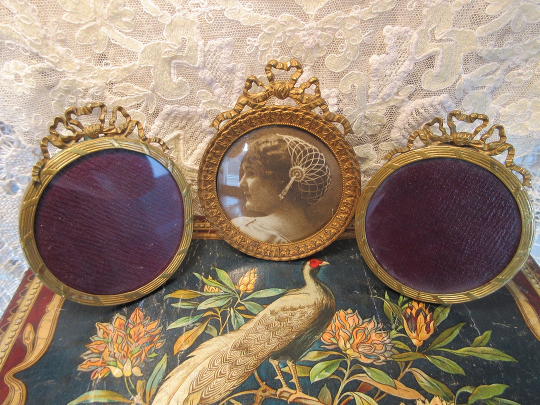 Antique French Photo Frame SET Round Picture Frame With Crowning Small ...