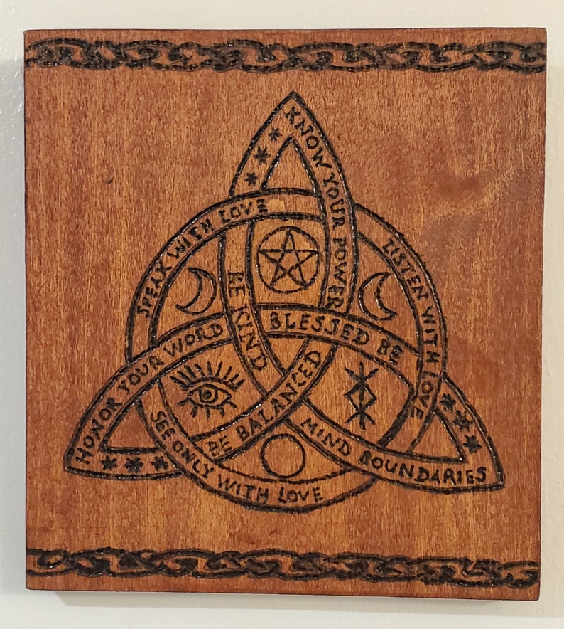 Celtic Trinity Knot Wood Burning Wall Decoration - Etsy