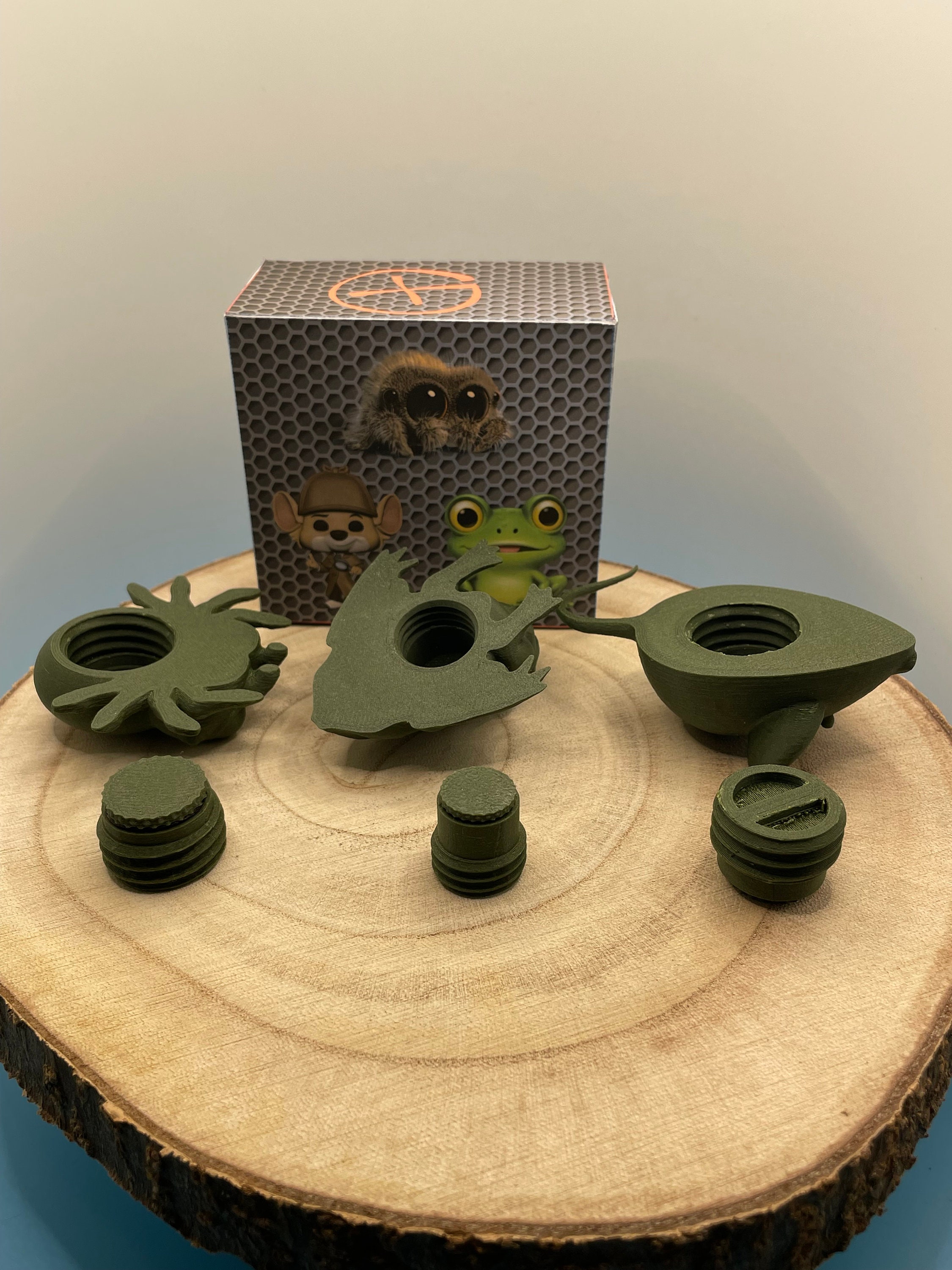 Camo Green Carbon Fibre Geocache Set of Mouse Frog and Spider Super ...