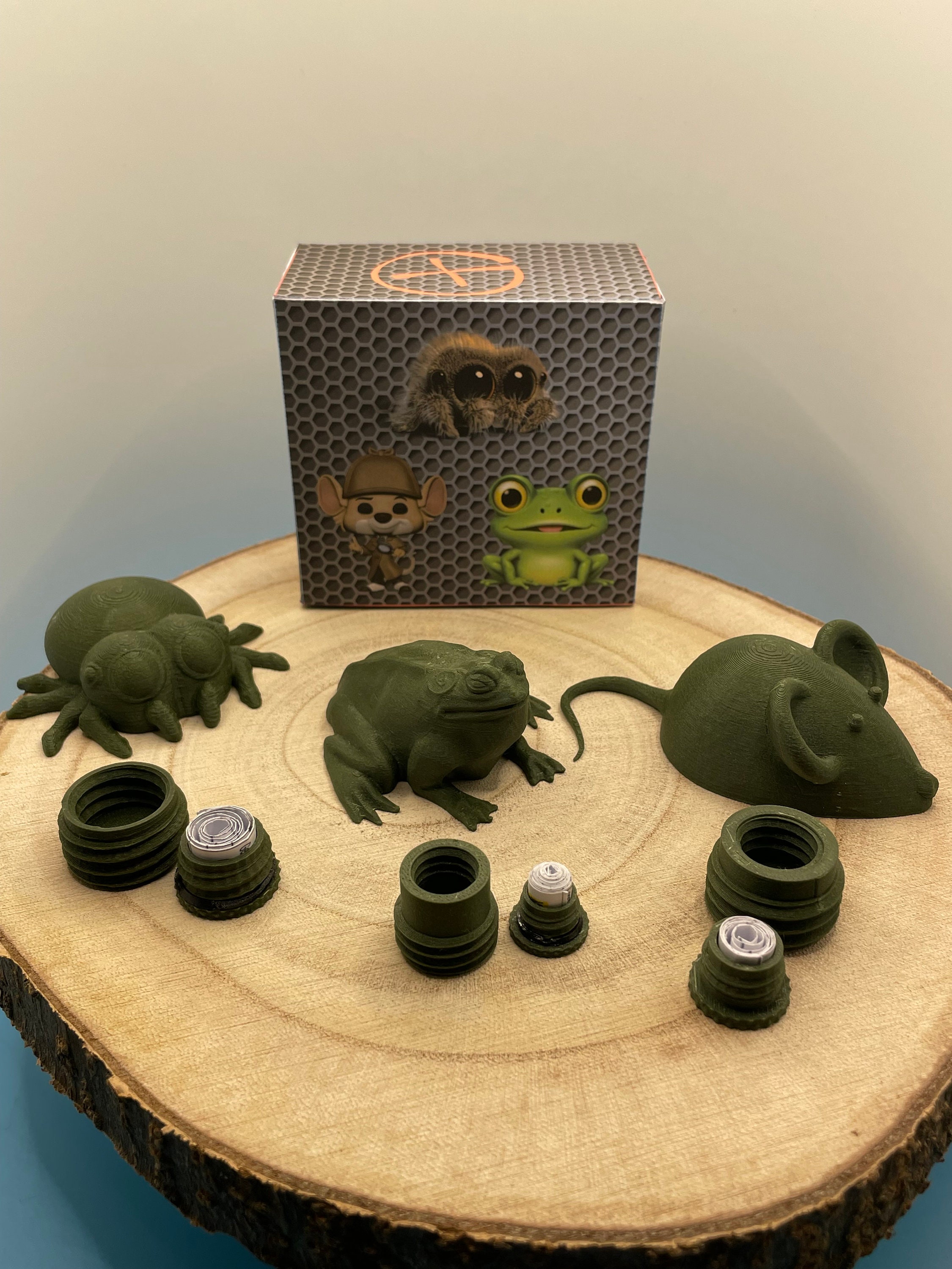Camo Green Carbon Fibre Geocache Set of Mouse Frog and Spider Super ...