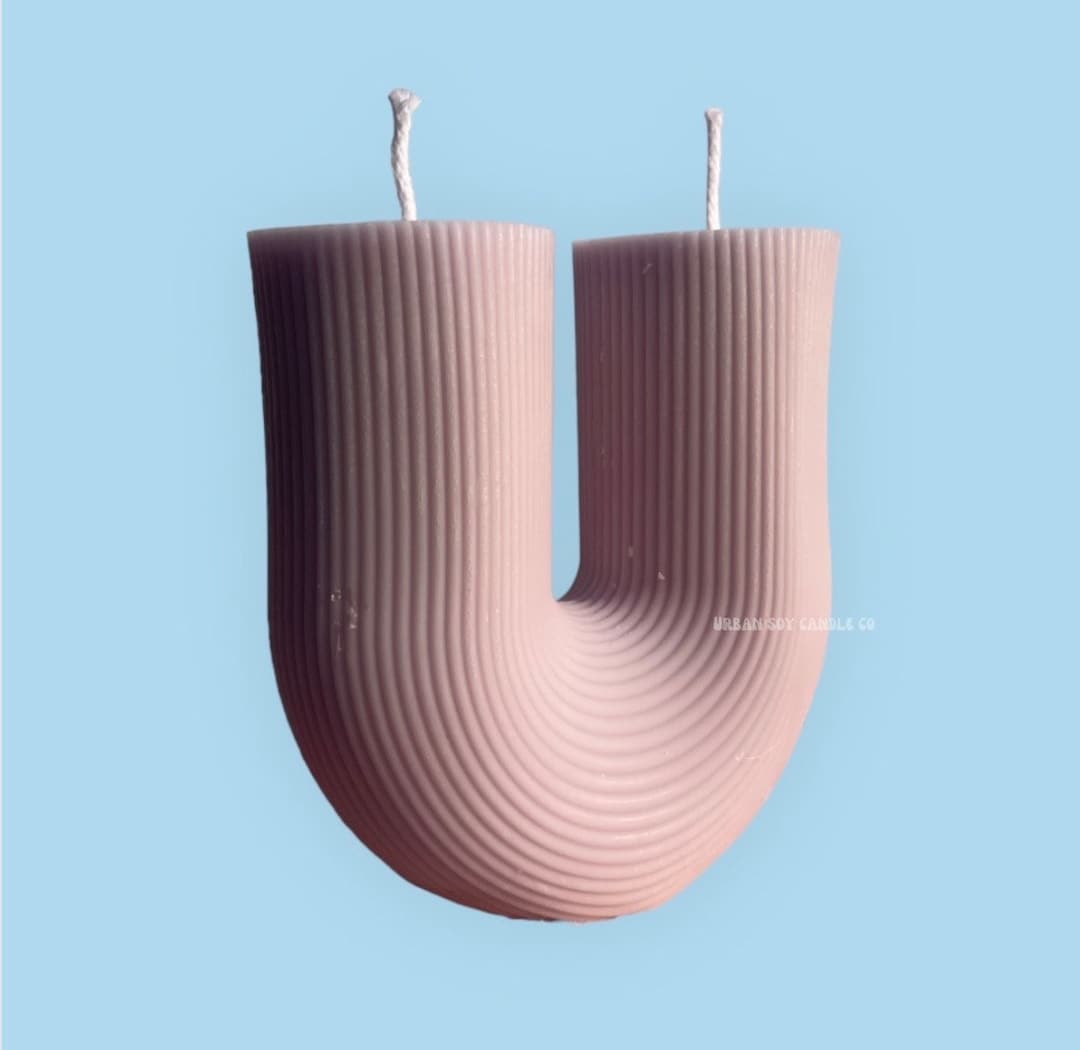 Large Ribbed U-shape Candle - Etsy
