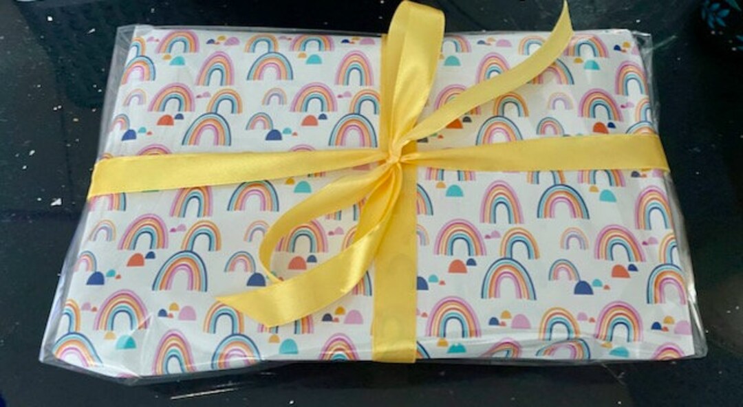 Rainbow Fairy Pass the Parcel Party Game Puzzle Prize & 9 Novelties 10 ...