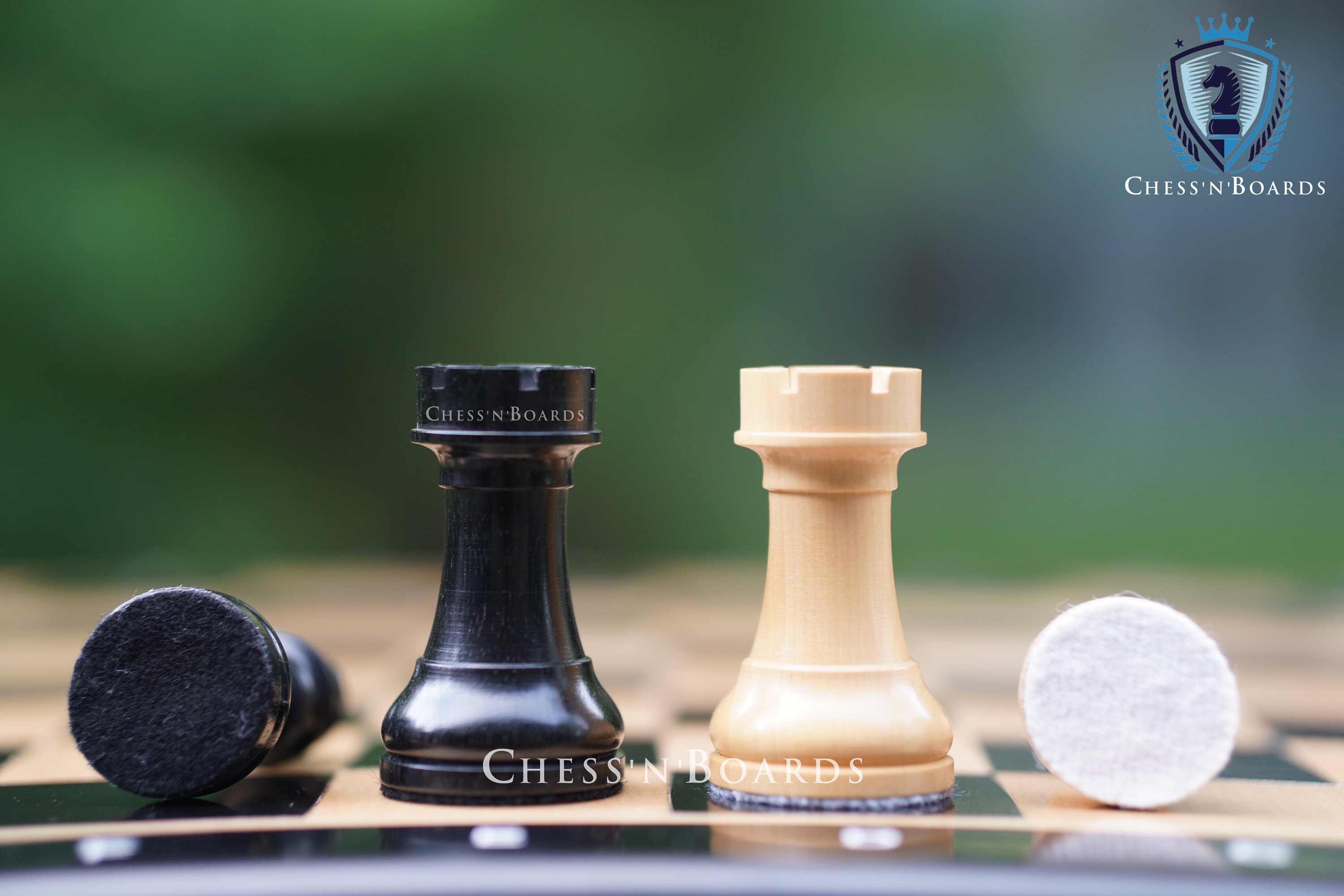 FIDE World Championship Chess Set: Ebonized Boxwood, 3.75" King, Extra ...