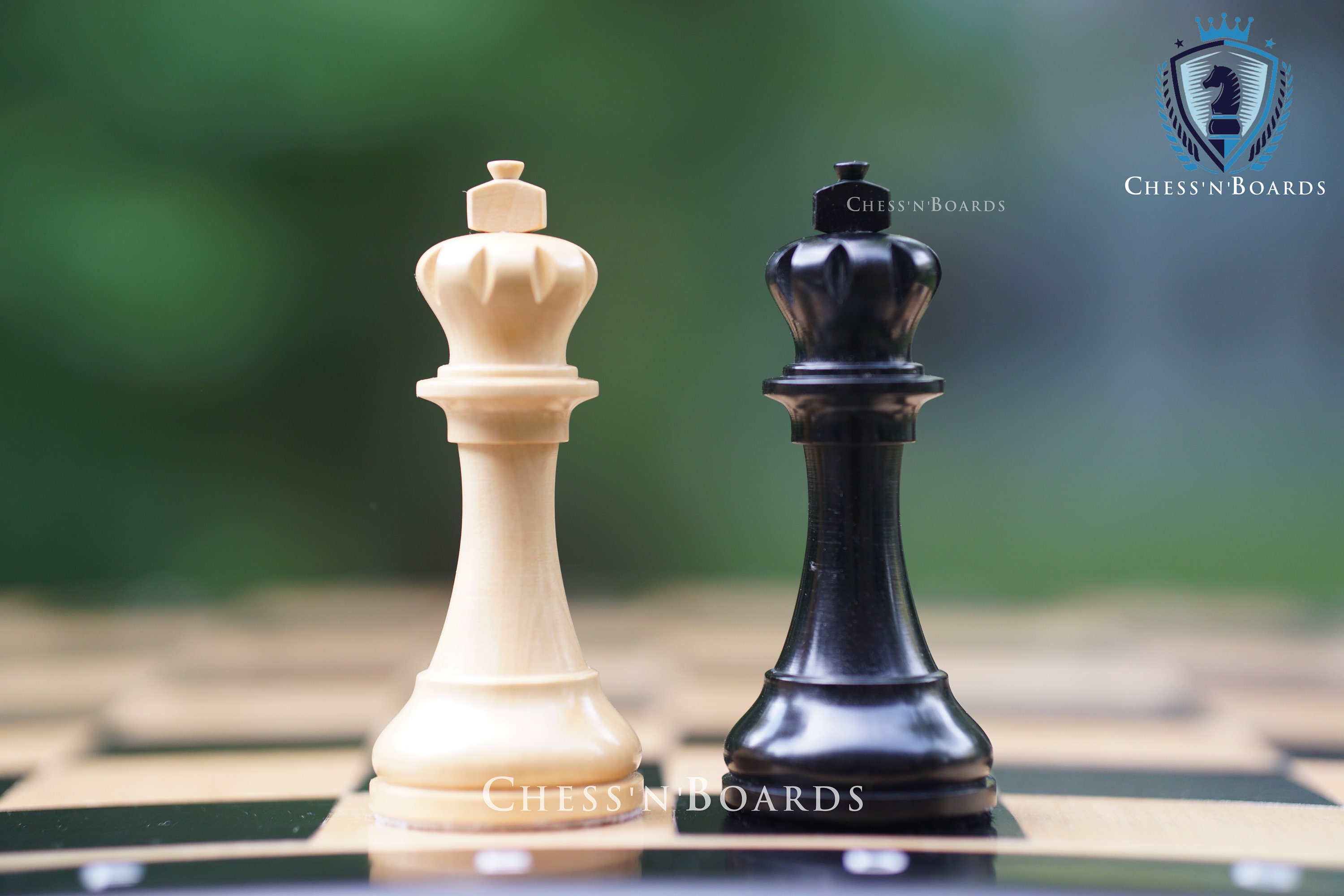 FIDE World Championship Chess Set: Ebonized Boxwood, 3.75" King, Extra ...