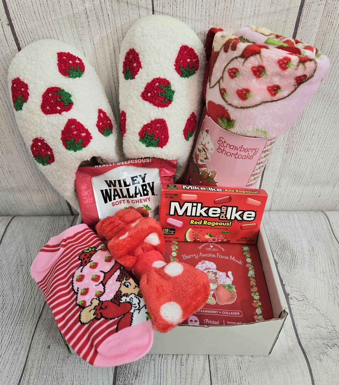 Strawberry Shortcake Gift Box| Teen Girls Gift| Teen Girls Birthday ...