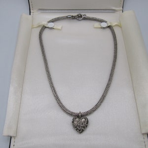 Lois hill heart necklace store