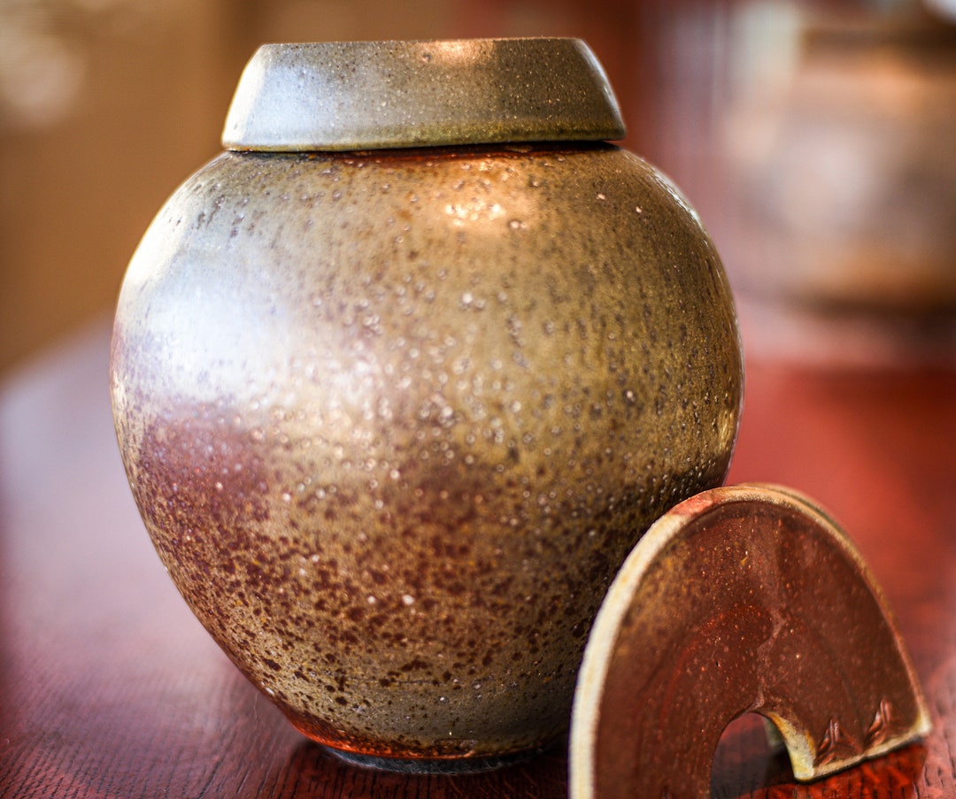 Onggi Jar, 2 Gallon Handmade Stoneware, Katabatic Pottery - Etsy