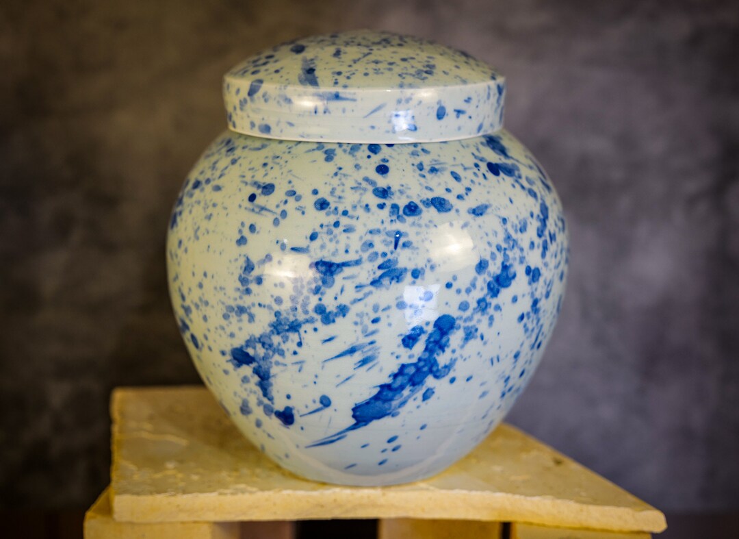 Onggi Pot, 1.25 Gallon Porcelain , Handmade With Blue Spatter Slip ...