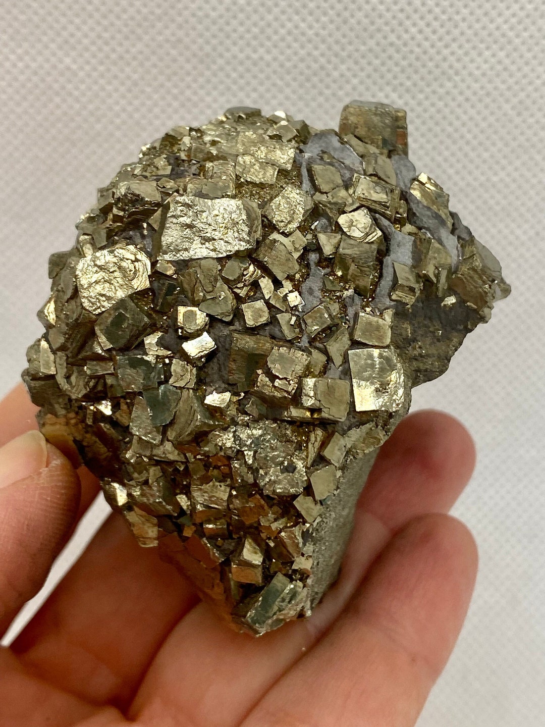 Natural Ball Shape Pyrite Specimens , Pyrite Specimen for Collectors ...