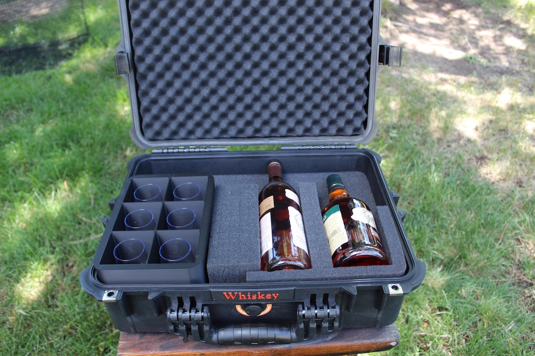 Whiskey/liquor Travel Case Glencairn Holder 3 Bottles - Etsy