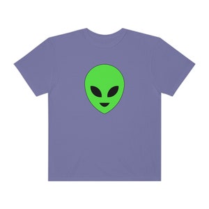 Happy Alien Face Shirt, Classic Y2K 90s Alien Shirt, Friendly ...