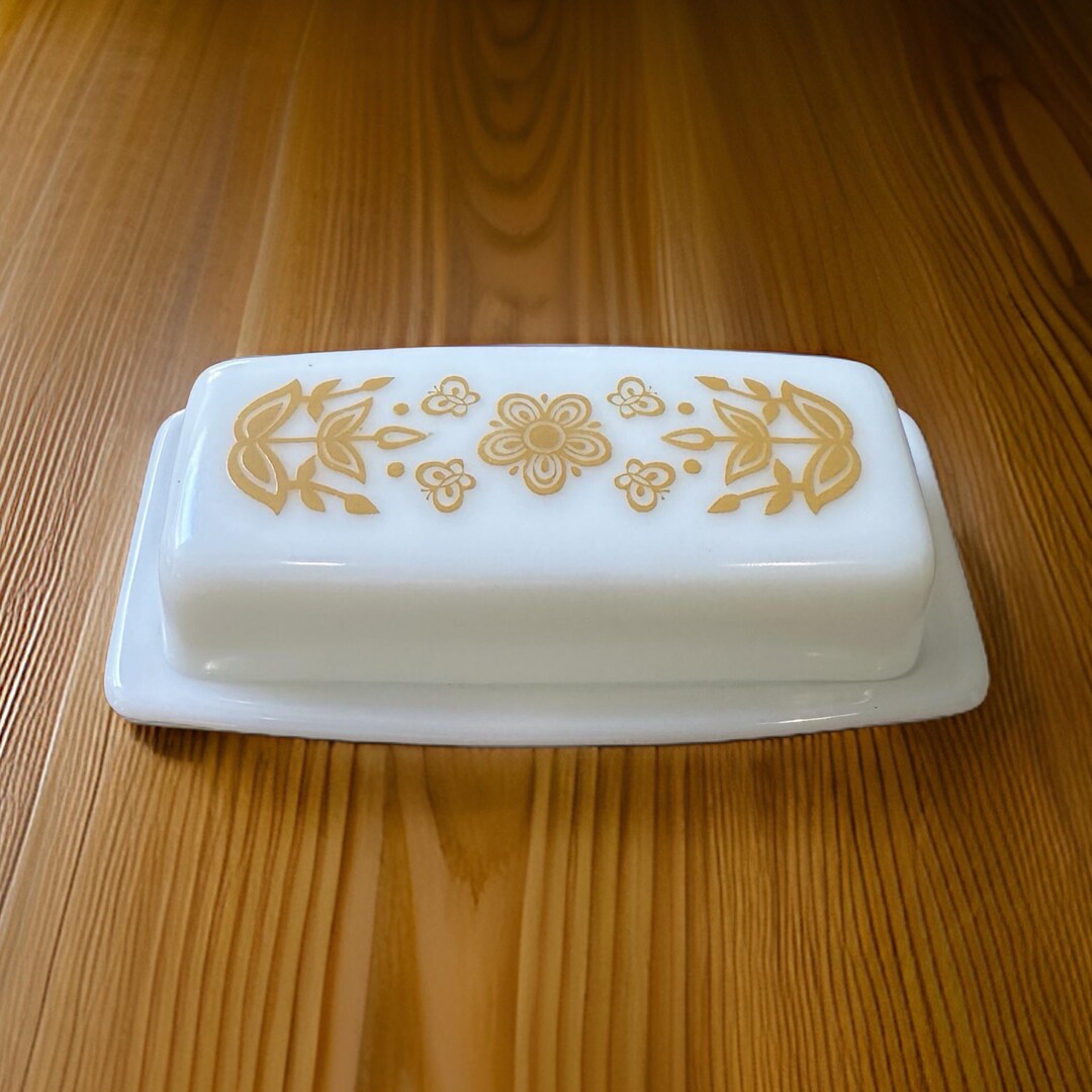 Vintage Pyrex Butterfly Gold Butter Dish With Lid Classic Mid-century ...