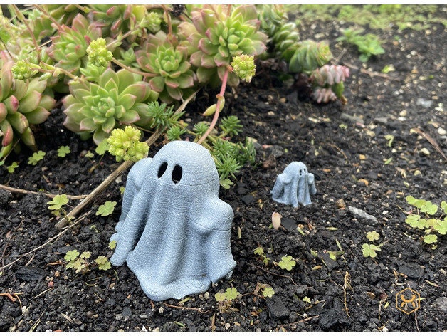 3D Printed Mini Ghost Figure Figurine Desk Accessory Cute Halloween Toy ...