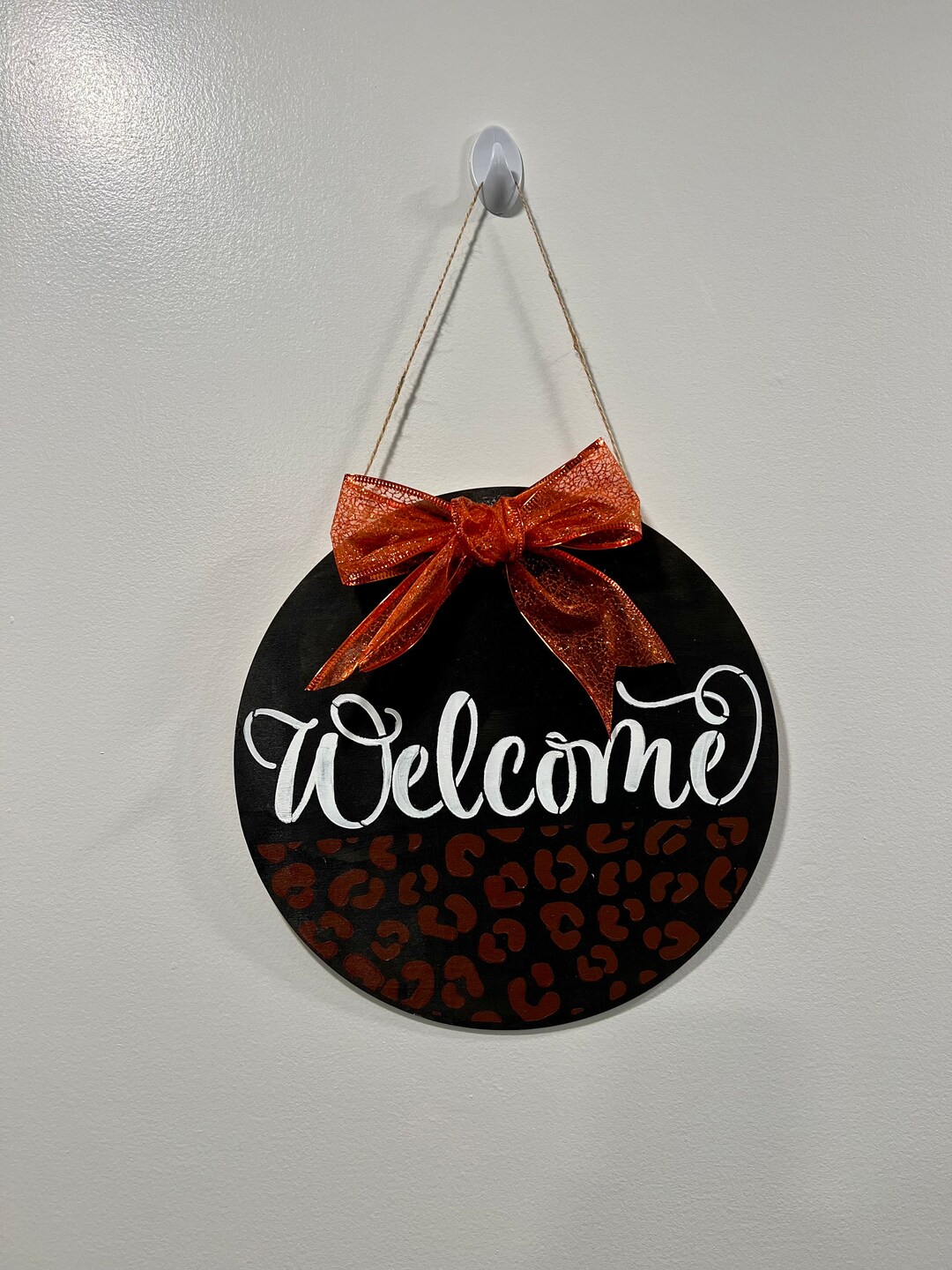 Welcome Cheetah Door Sign Decoration - Etsy